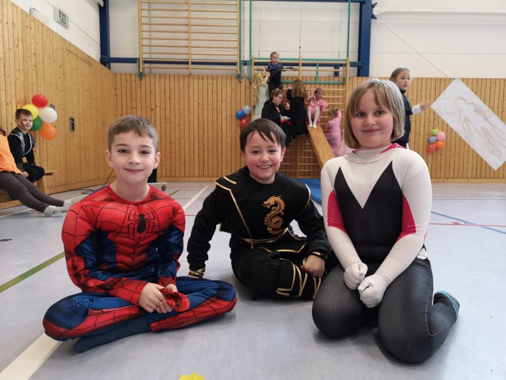 Fasching - Grundschule "Friedrich-Wilhelm Wander"